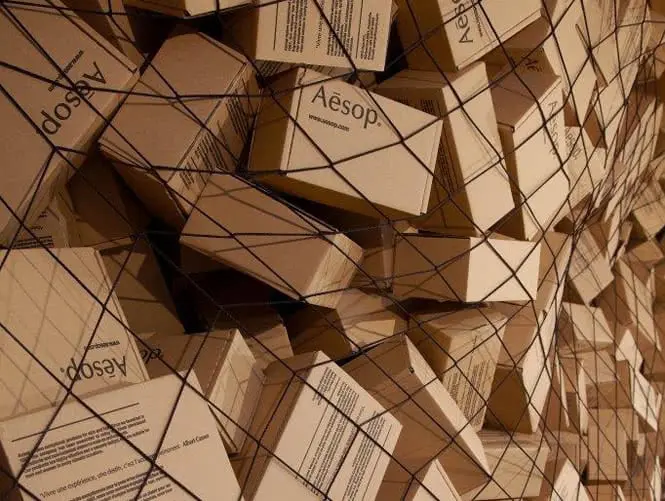 Packaging and visual merchandising: context-friendly boxes